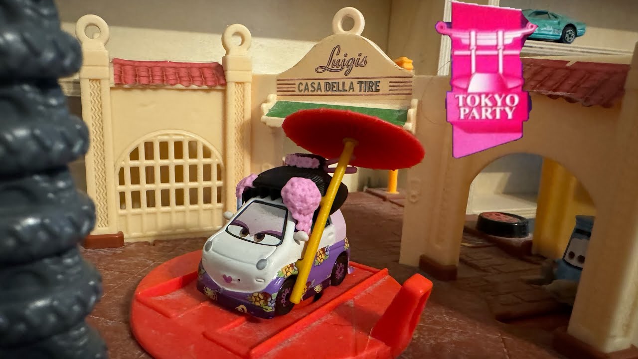 Mattel Disney Pixar Cars 2 Tamiko - YouTube