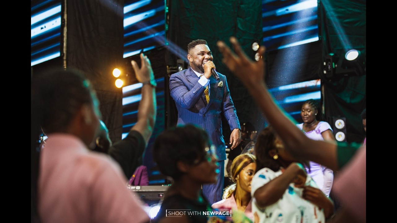 Quame Gyedu | Local Praise Medley - YouTube