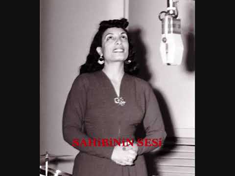 Safiye Ayla - Şu yollar uzar gider