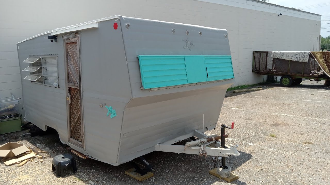 Vintage 1972 Lark Camper Trailer. New Counter Tops, Toilet. Little ...