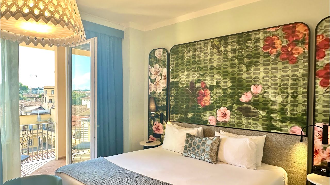 Hotel Indigo in Florence, Italy - 1 King Premium Balcony room tour ...