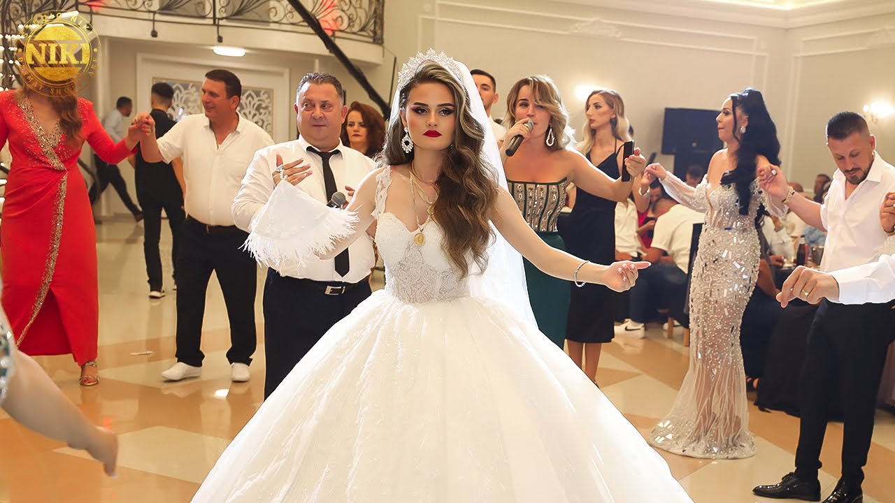 Gazmend Rama-Gazi dhe Pandora ne dasem - YouTube