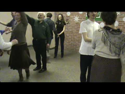 Ant kalno karklai siūbavo - Raskila 2009.12.29 - YouTube