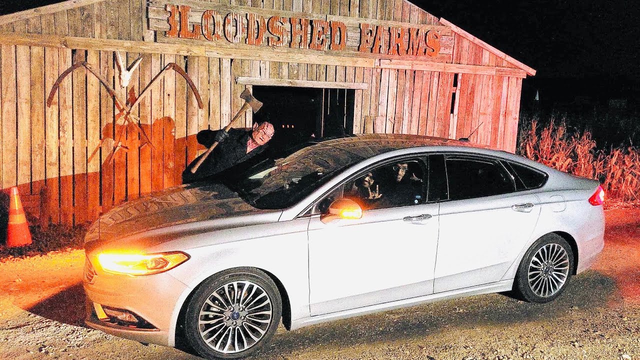Halloween 🎃 Terrifying Haunted Drive-Thru experience 👻 - YouTube