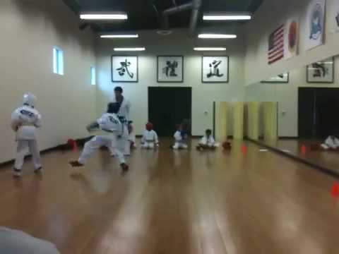 Erick Karate - YouTube