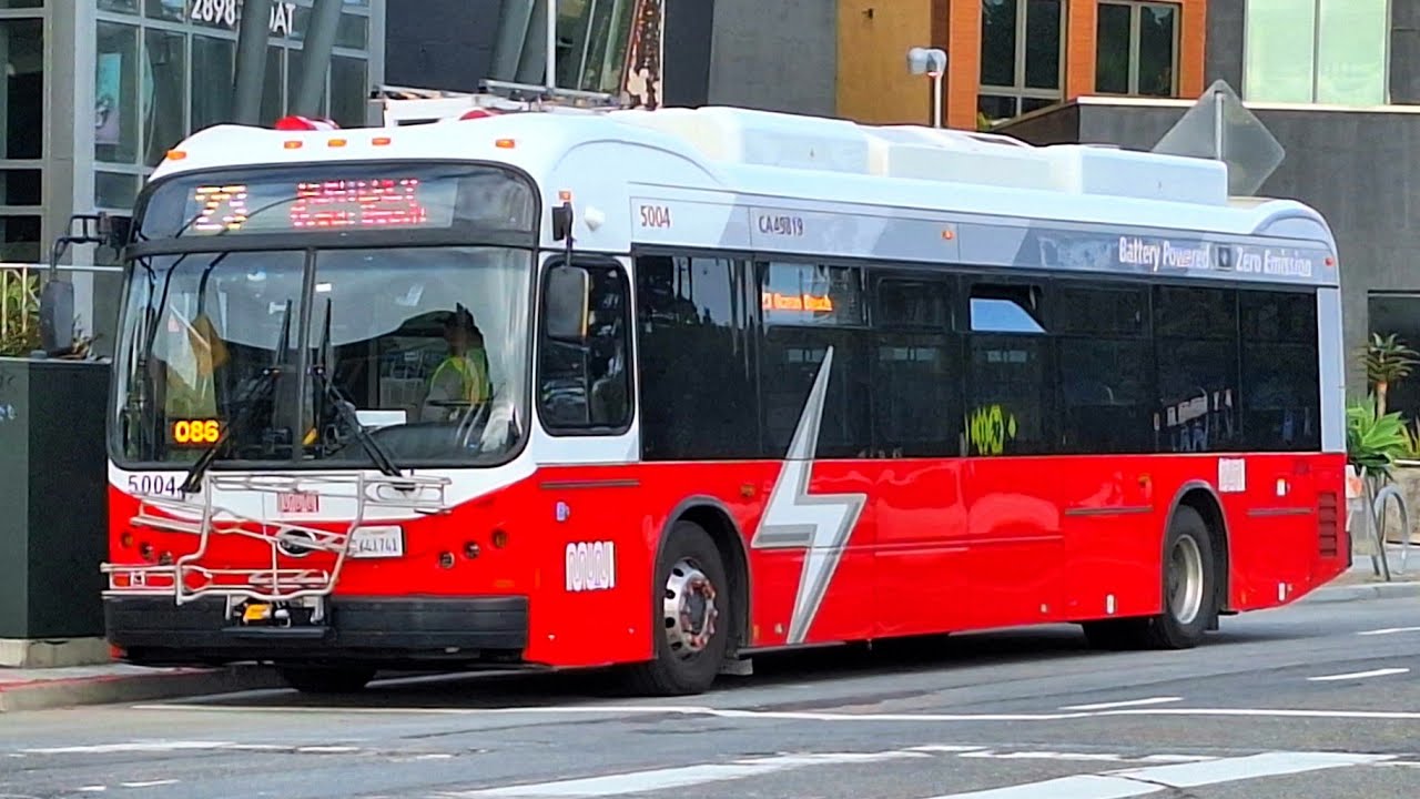 SF MUNI 2021 BYD K9MD #5004 on 23 Monterey - YouTube
