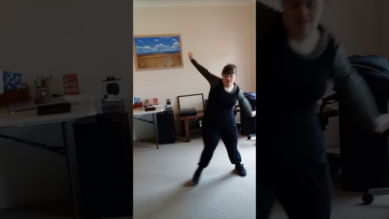 Hannah dance first upload - YouTube