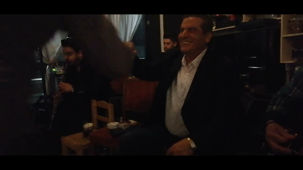 Ο Γιώργος Μπεκιος στα Σκαθάρια @ Π. Αρφάνης - Μ. Δάρρας iii - YouTube