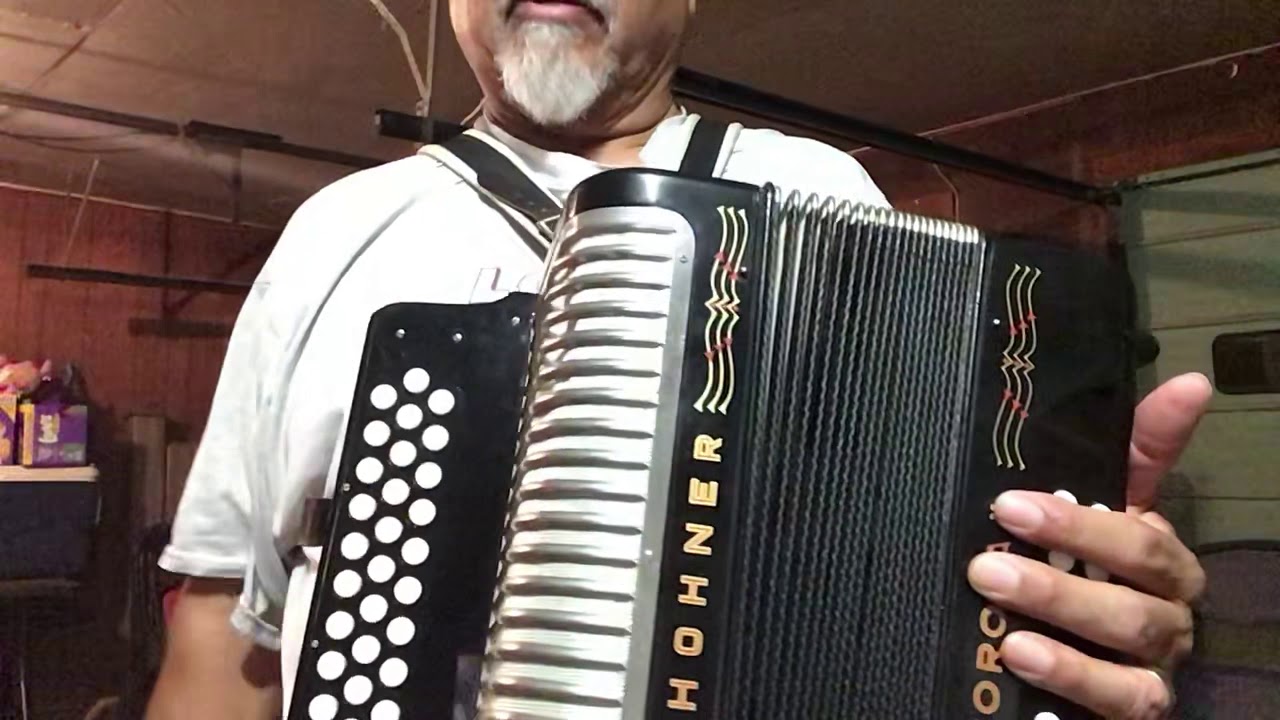 Valerio Longoria tuning-FBbEb reeds - YouTube