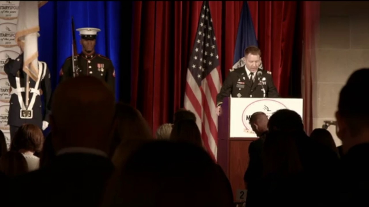 CH Matthew Weathers Prays at 2017 AFI Military Spouse of hte Year ...
