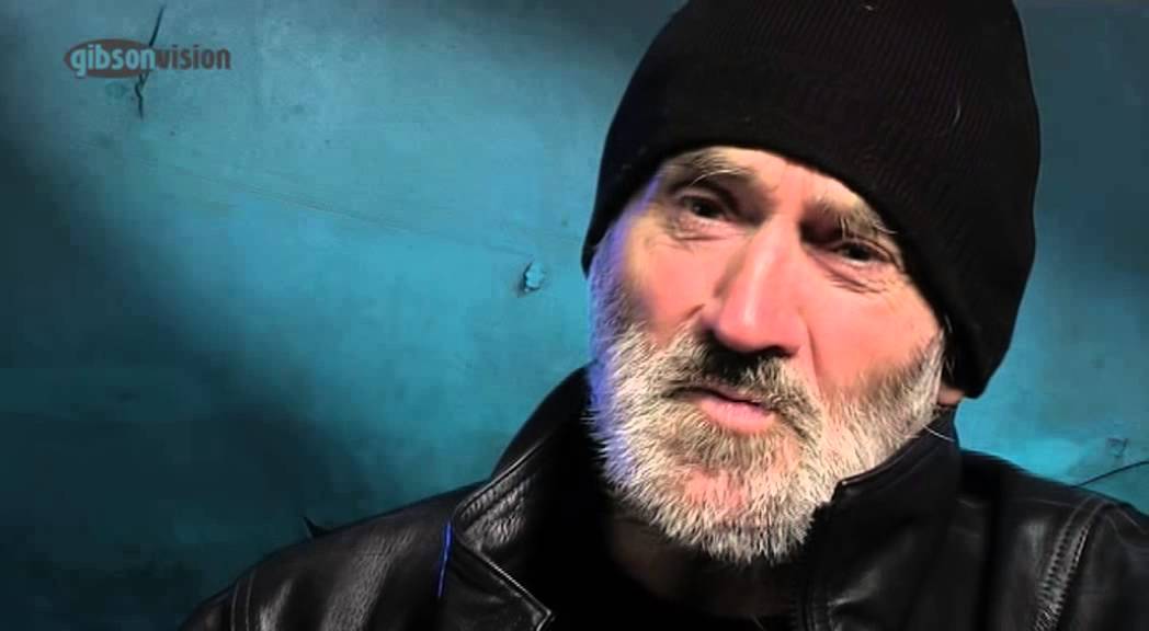 Johnny Welly sings Grease - YouTube