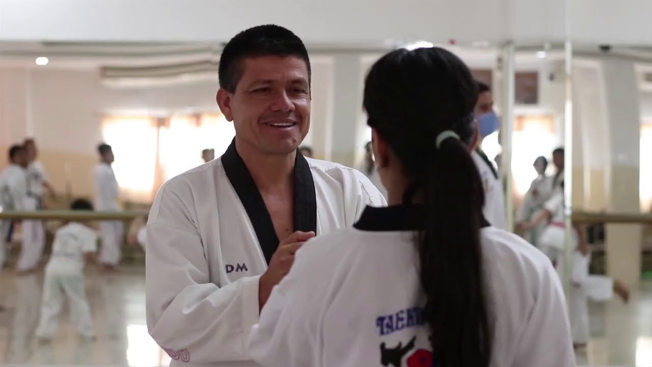 Nelson Zambrano Facebook - YouTube