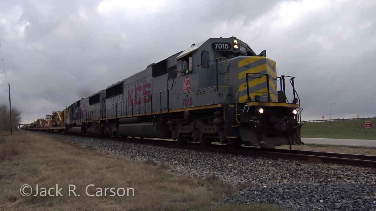 [4K] RARE! KCS SD50's 7015 & 7013 lead MOW transport train at Victoria, TX 2/6/17. Feat New ...