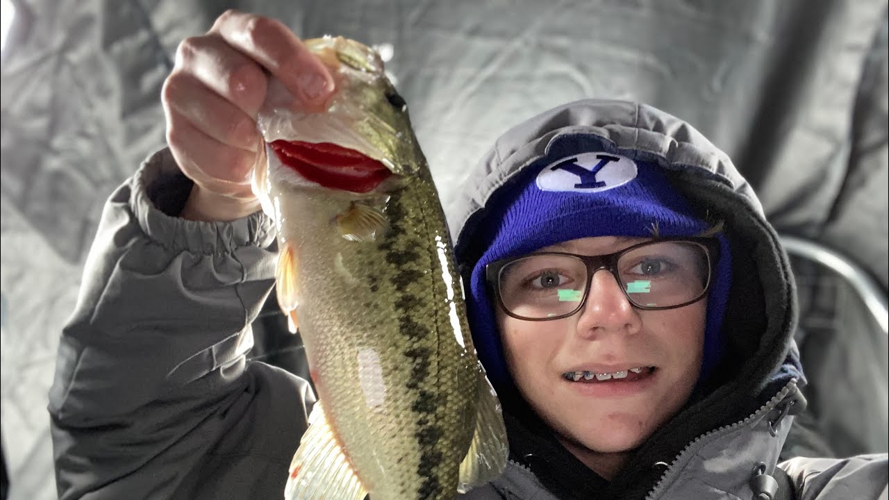 Ice fishing Mantua reservoir 6 bass!!! - YouTube