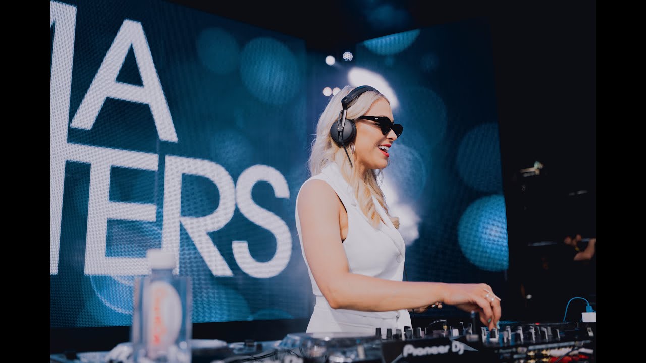 DJ Emma Peters Reel - YouTube