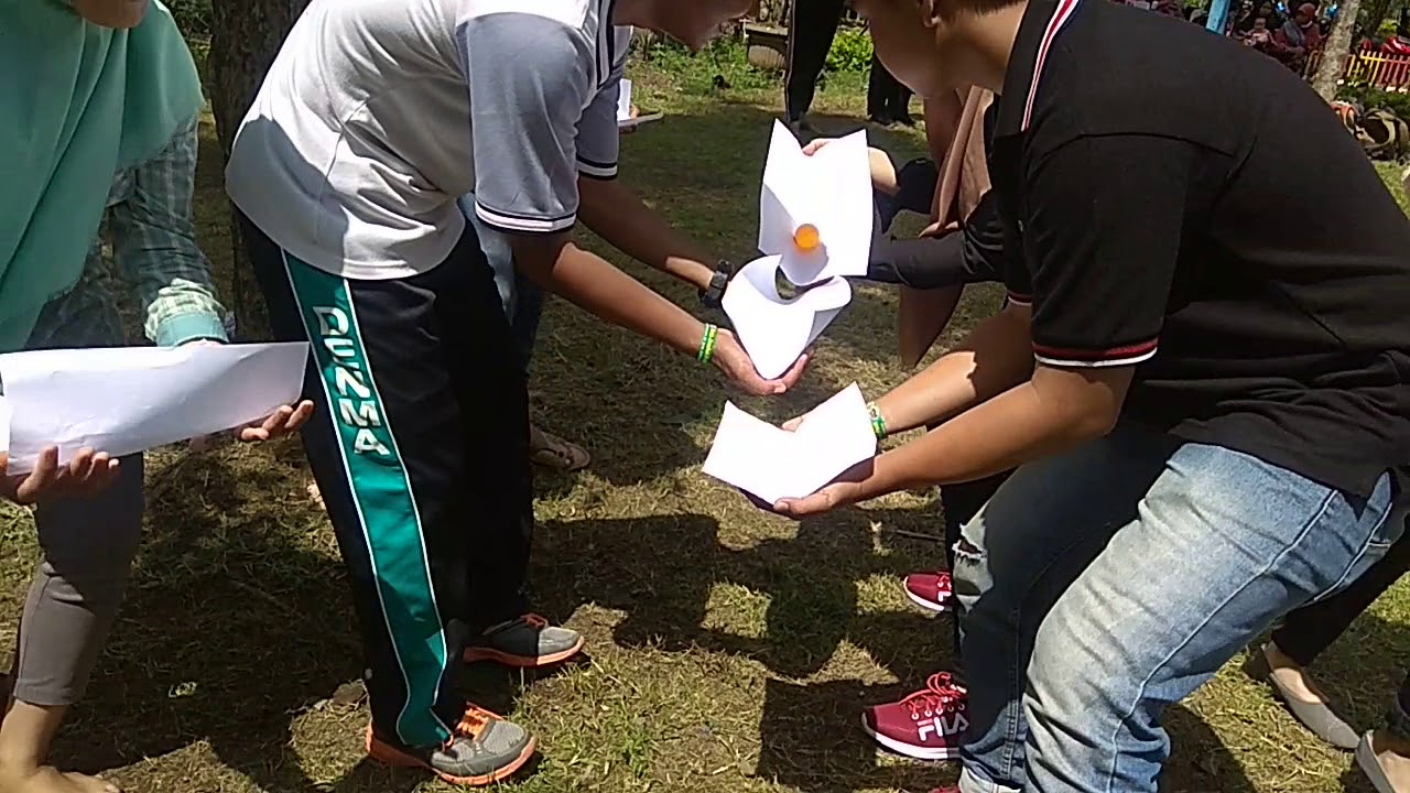 Contoh Game Outbound Estafet Air Dengan Bola Pingpong - YouTube
