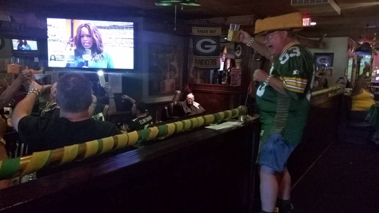 Best Packer bar in in Dallas! Vernon's Gastropub - YouTube