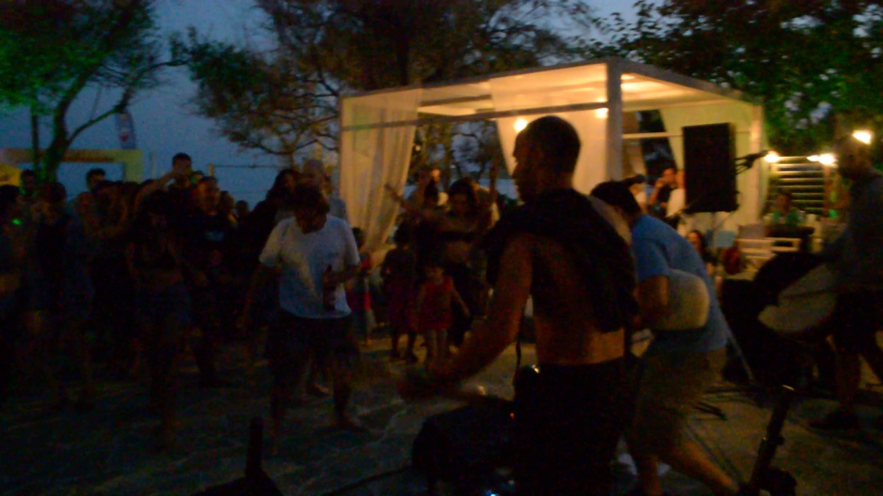 ΘΡΑΞ ΠΑΝΚC (Thrax Punks) - Ψες ειδια (live Andama) - YouTube