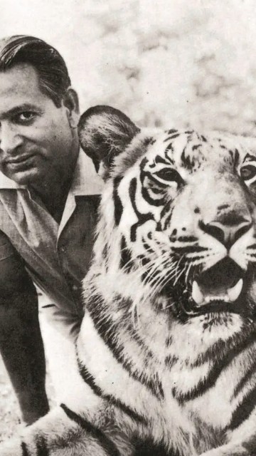 Kailash Sankhala – The Real Tiger Man of India - YouTube