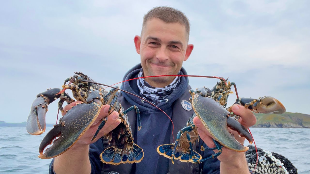 First Trip hand hauling the Fish Locker Lobster pots of 2022 - Awesome ...