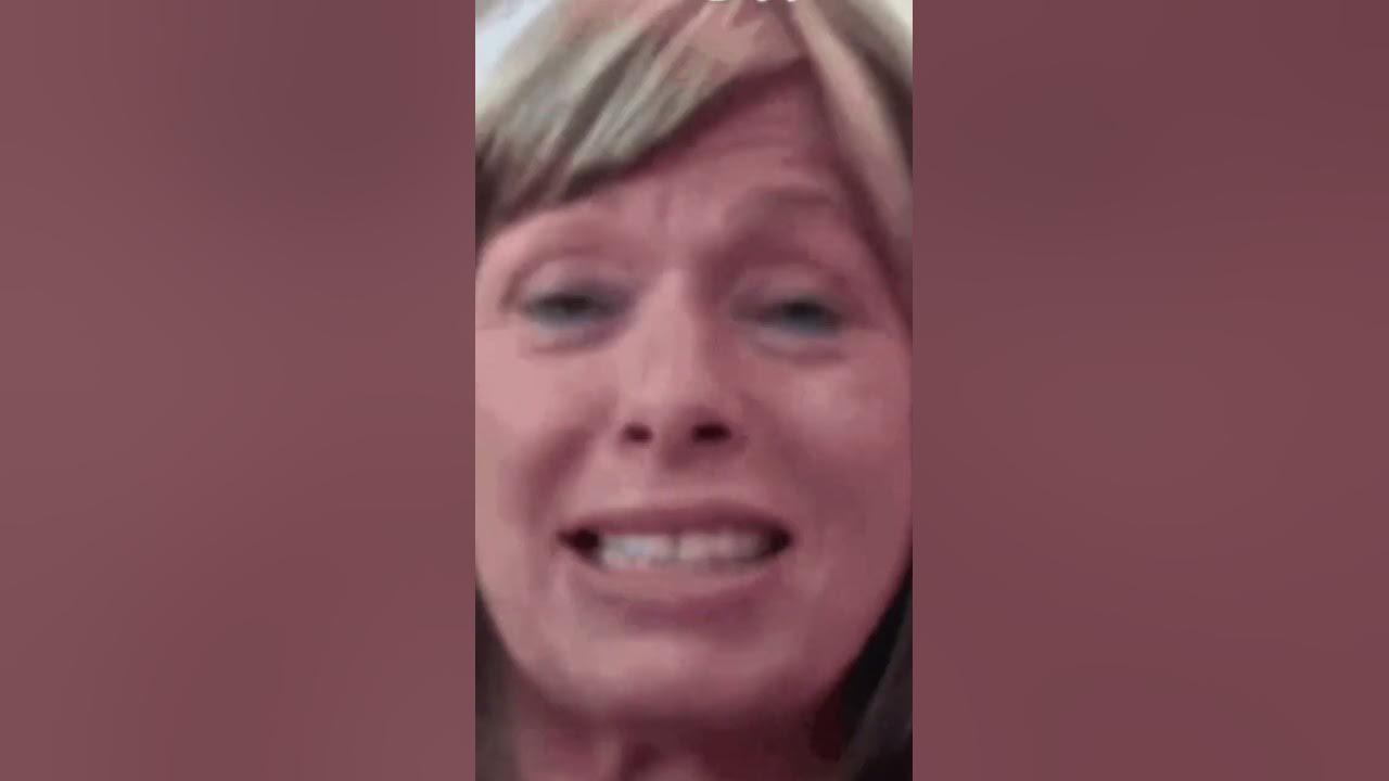 Morgz Mum Sings The Best Song Ever Youtube