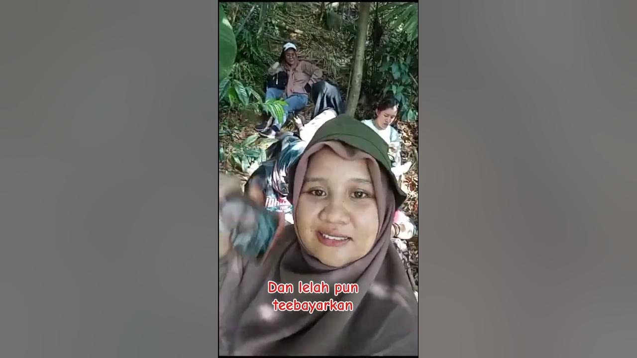 Mendaki Gunung Bintan - YouTube