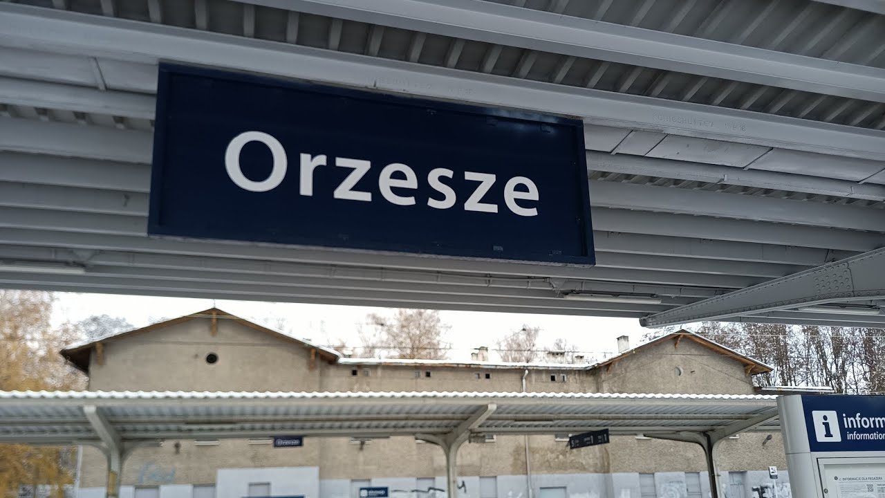 Stacja kolejowa Orzesze i bunkier w pobliżu stacji. - YouTube