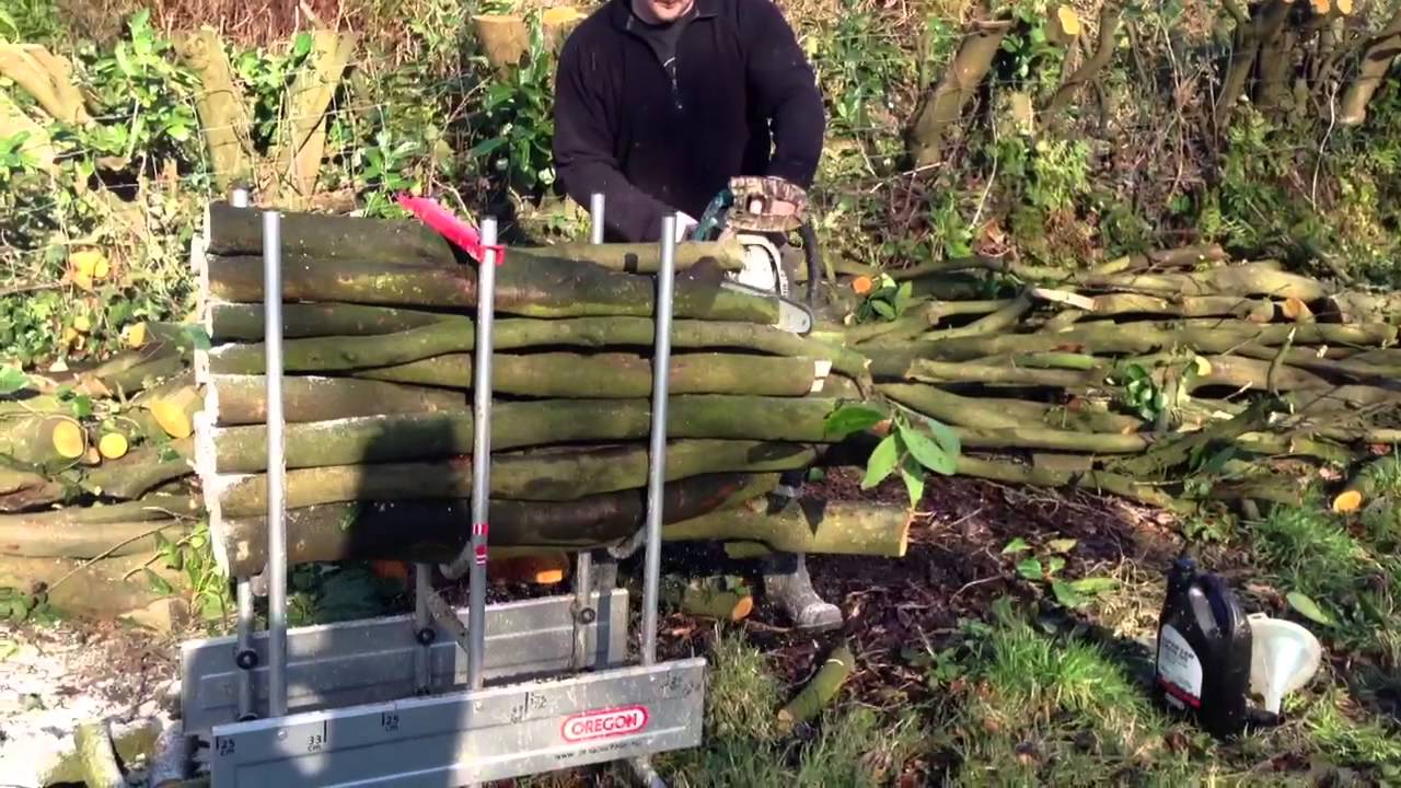 Oregon multiple log stand - YouTube