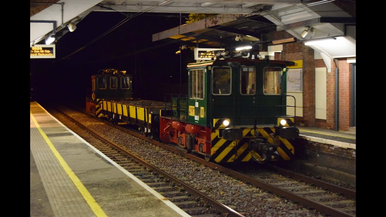 Tyne & Wear Metro Battery Locos at Longbenton [HD] - YouTube