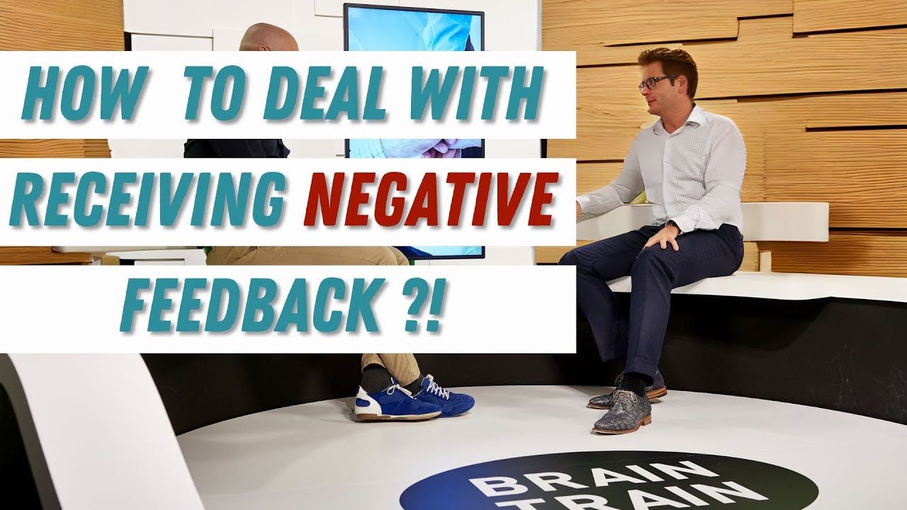 Micro-training : How do I best react to negative feedback? - YouTube