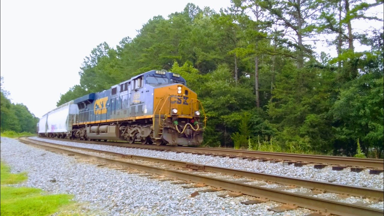 CSX freight Q582 headed Southbound With CSXT 869 in the lead @ Monroe 8/21/20. - YouTube
