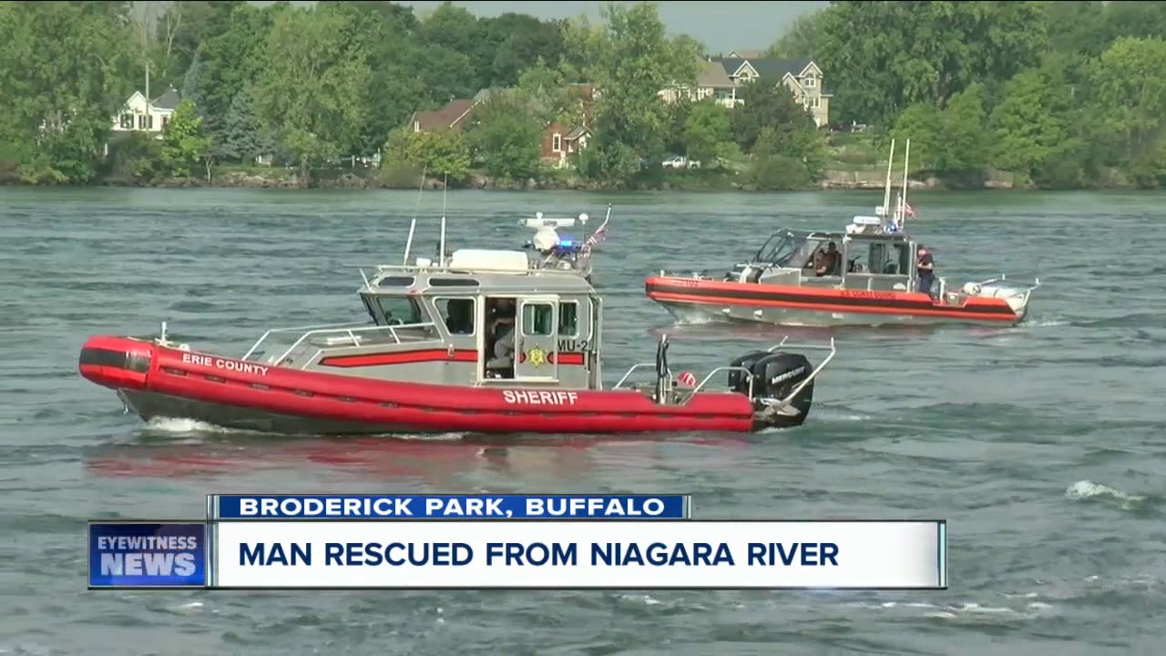 Man rescued from Niagara River - YouTube