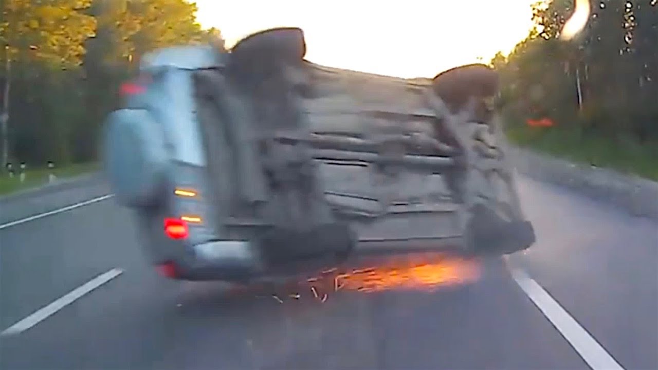 WHEN DRIVERS GO FULL RETARD! Stupid Drivers & Driving Fails On Dashcam ...