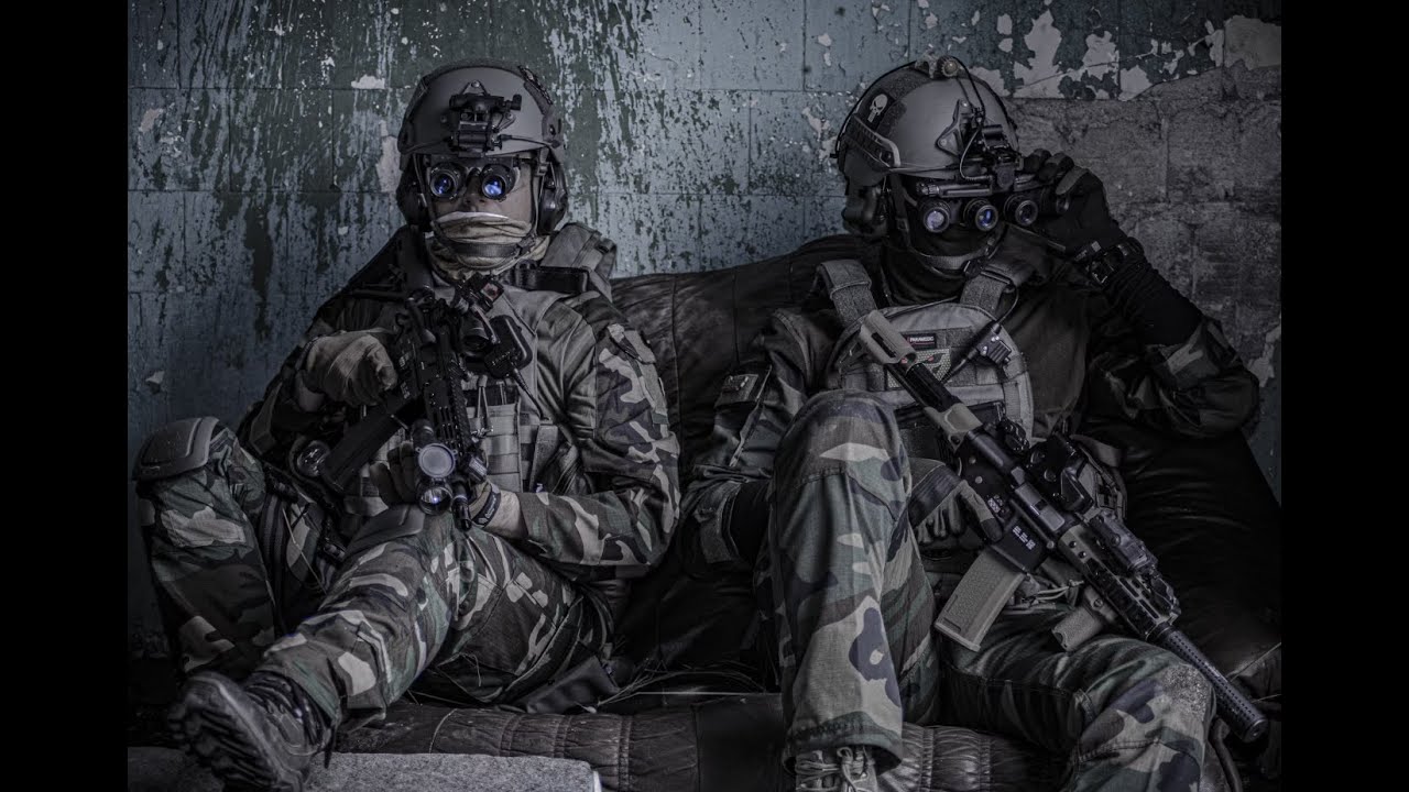 🐦Early Bird Special! Free Worms!! (CS2, The Bazaar, & TCG Card Shop Sim ...