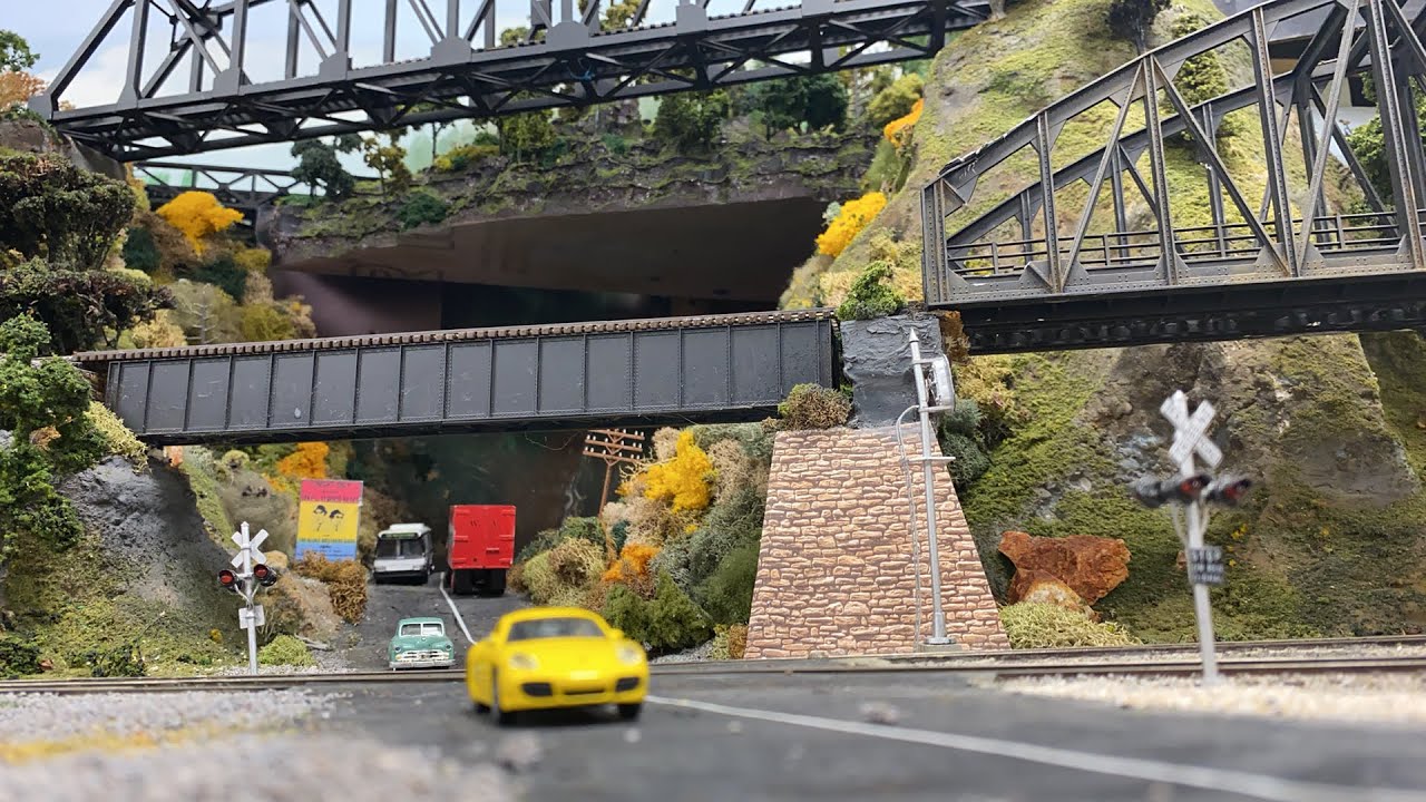 Paper Valley Model Railroad Live Cam - YouTube