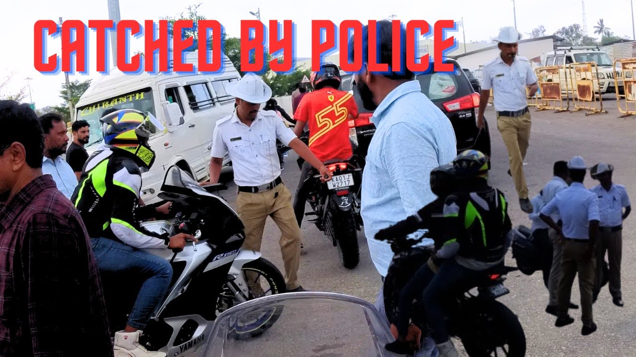 ಚಾಮುಂಡಿ ಬೆಟ್ಟ | Catched By Police | DCP car overtake | Mysore - YouTube