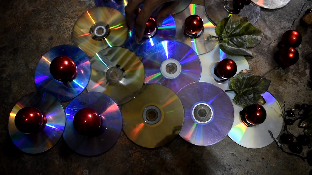 DIY Christmas Tree made of old CDs - YouTube