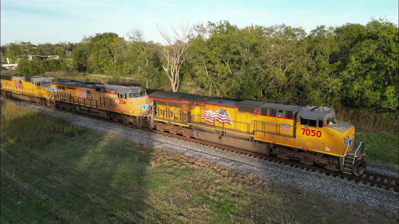 Southbound UP 2741/UP 8760, Mixed Freight Train, "Ennis Sub" Thornton, TX 11-13-2022 - YouTube
