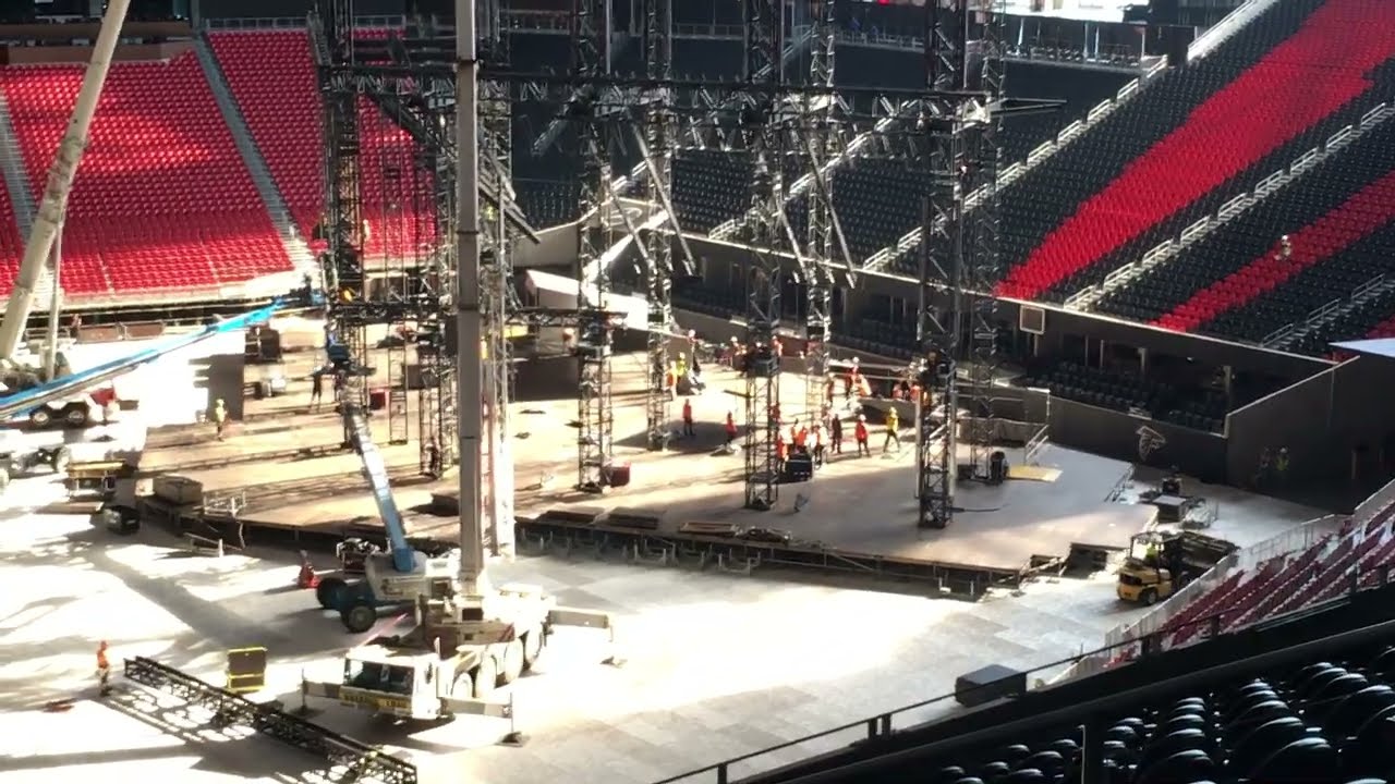 Elevators: Concert Setup 80+ Tractor Trailers (203) - YouTube