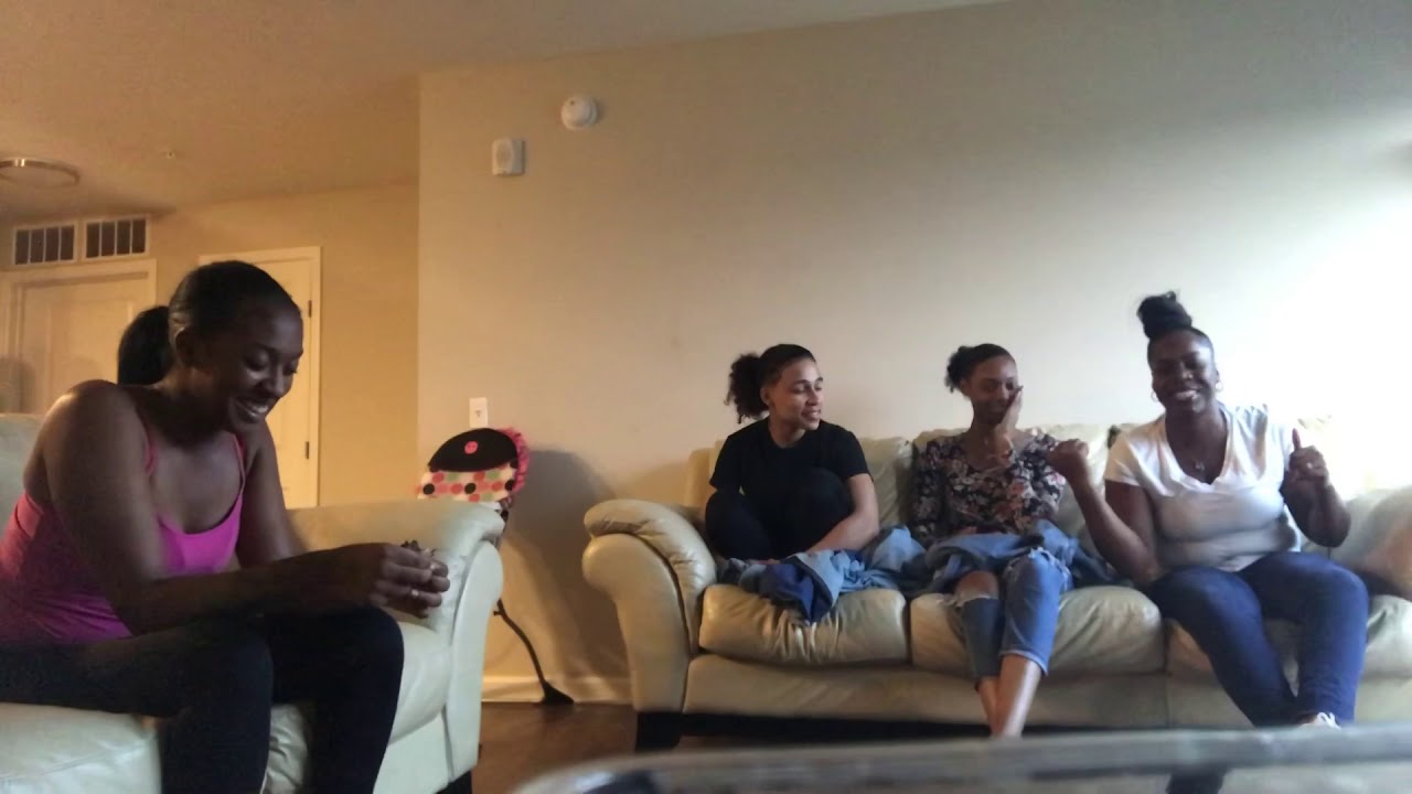 ROASTING SESSION GONE WRONG (SHE GRABBED A KNIFE) 😂😂 - YouTube