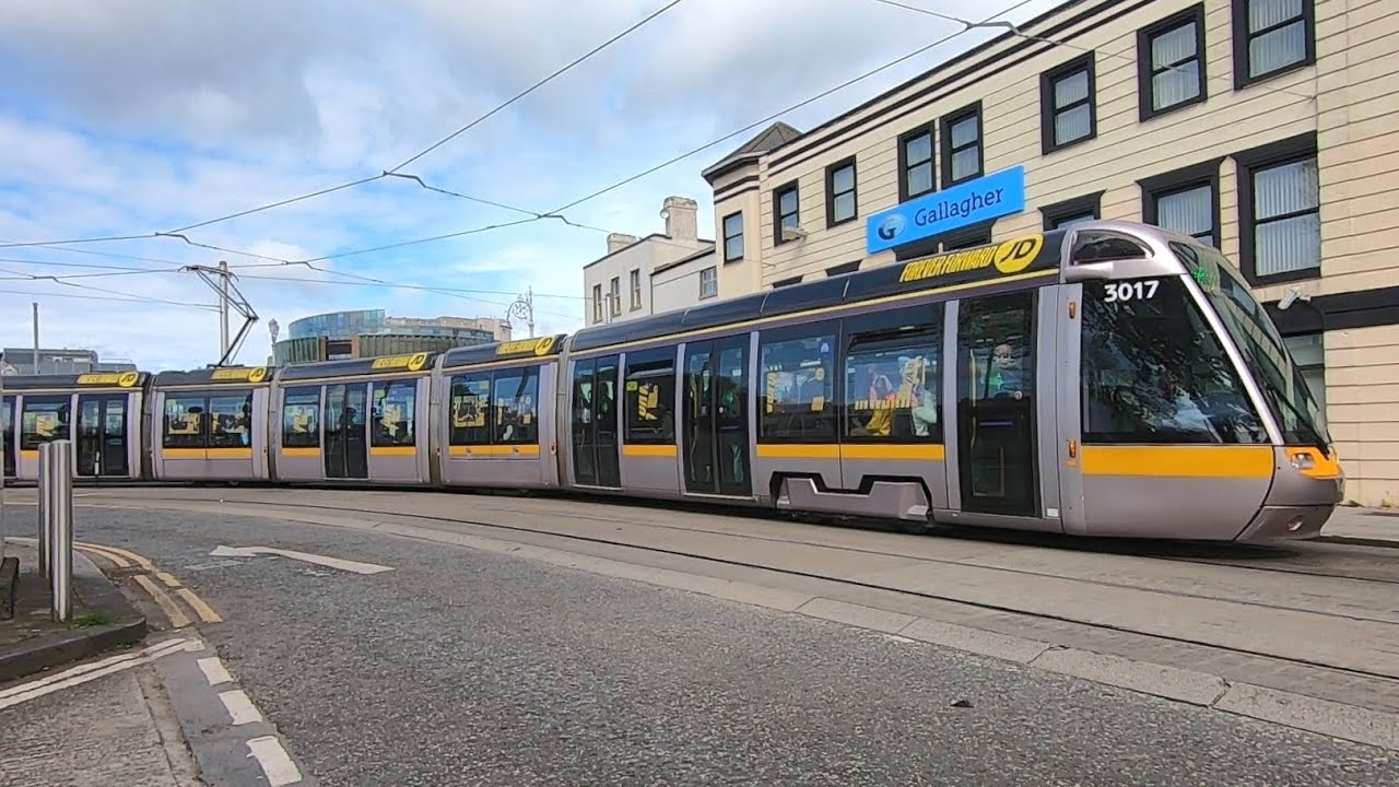 Luas Tram Number 3017 - Benburb Street, Dublin - YouTube
