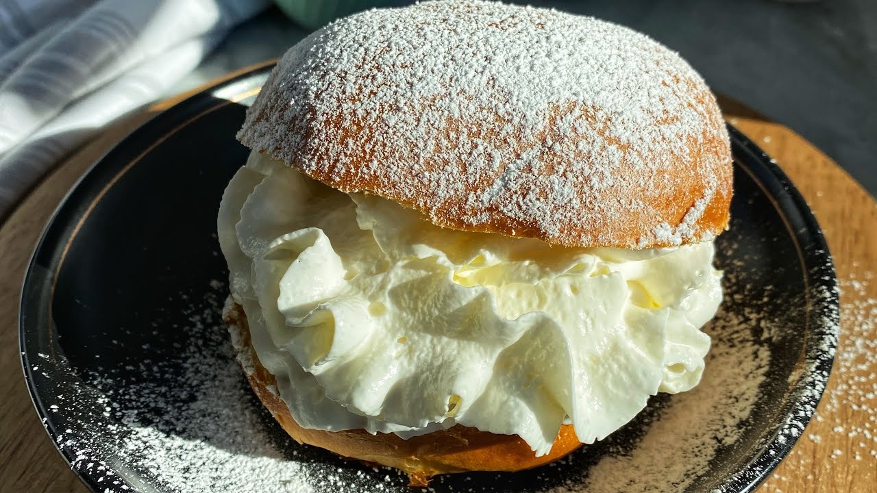 Swedish Semla meets American’s Peanut Butter And Jelly sandwich - YouTube