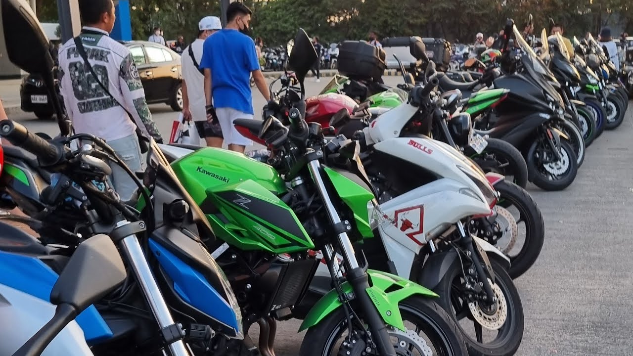 INSIDE RACING NATION AT WORLD TRADE CENTER | MOTORSHOW - YouTube