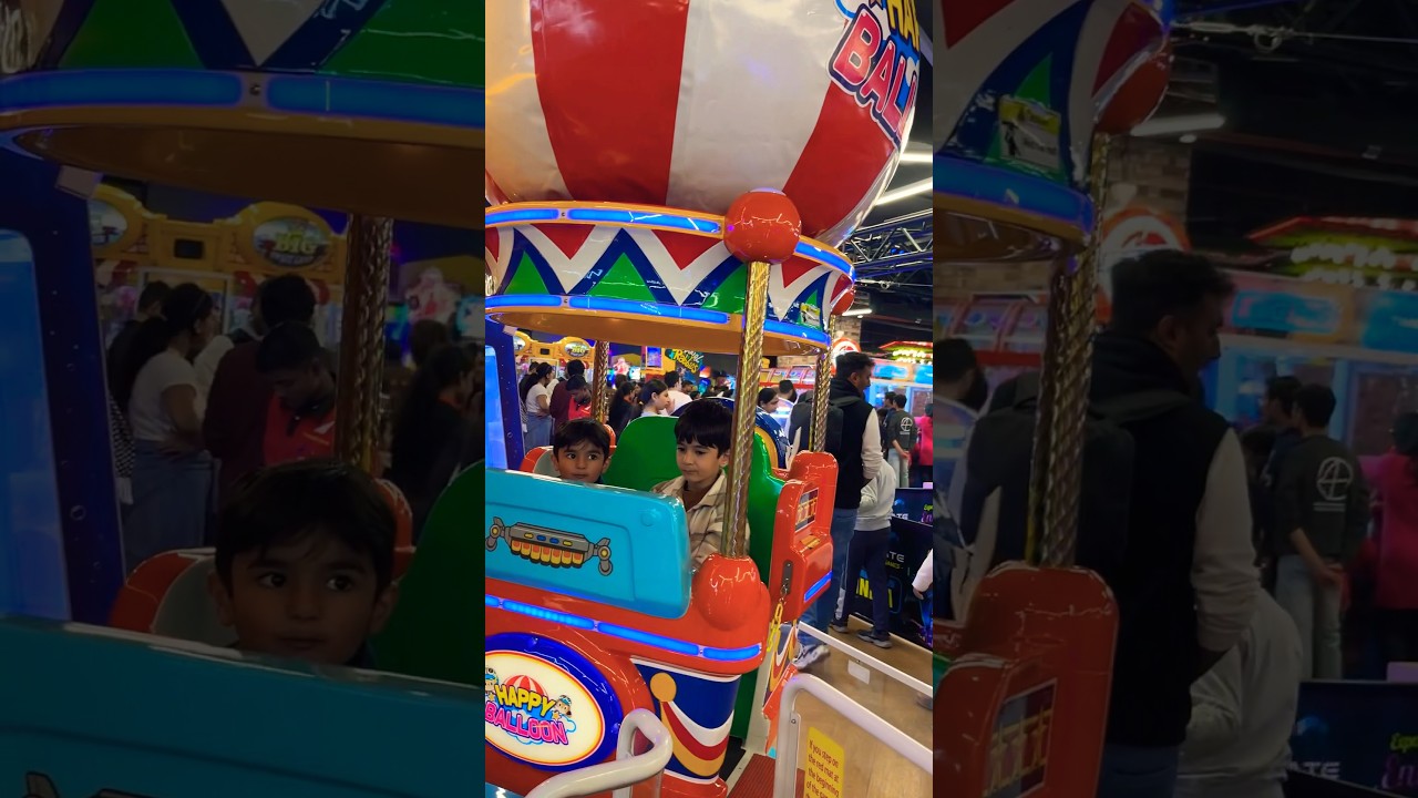 Hot air balloon#shorts#airballoon#happy#timezone#youtubeshorts# ...