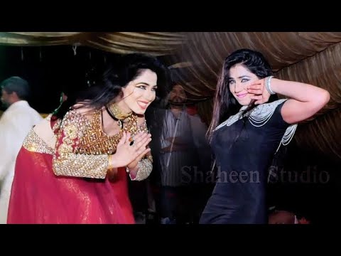 Mehak Malik New Mujra Song Dance At Wedding New Hot Mujra 2020 - YouTube