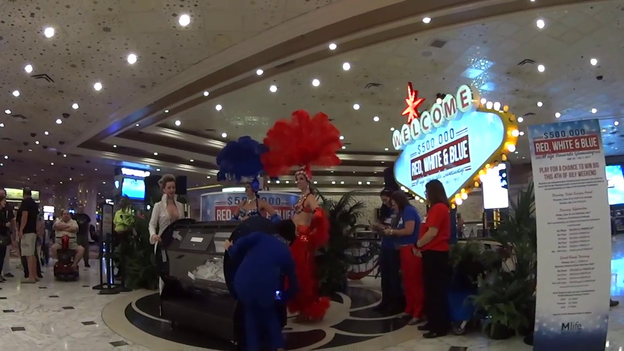 Las Vegas MGM Red White and Blue Showgirls on July 4th Casino Weekend ...