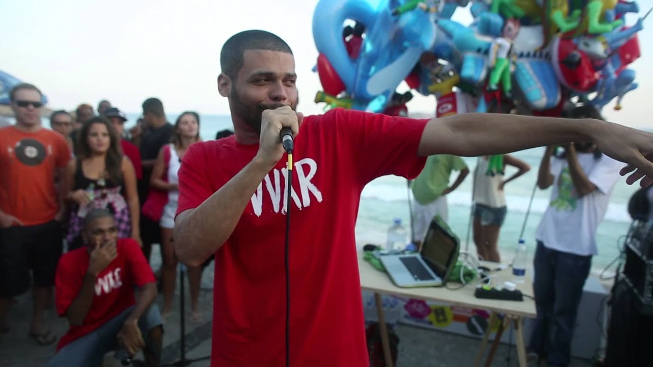 MC MARECHAL - GRIOT @Dia da Rua 2013 - YouTube