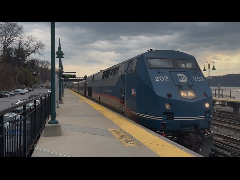 Metro-North P32AC-DM #202 stopping at Riverdale Station - YouTube