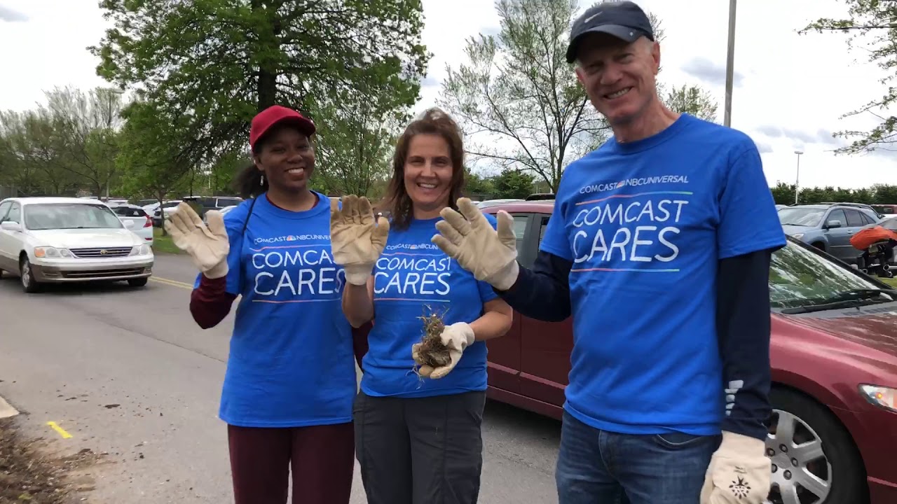 Comcast Cares Day 2019 - YouTube