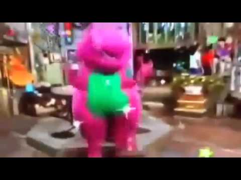 Barney comes to life (Honk! Honk! A Goose on the Loose!) - YouTube